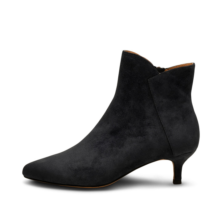 ladies low heel boots uk